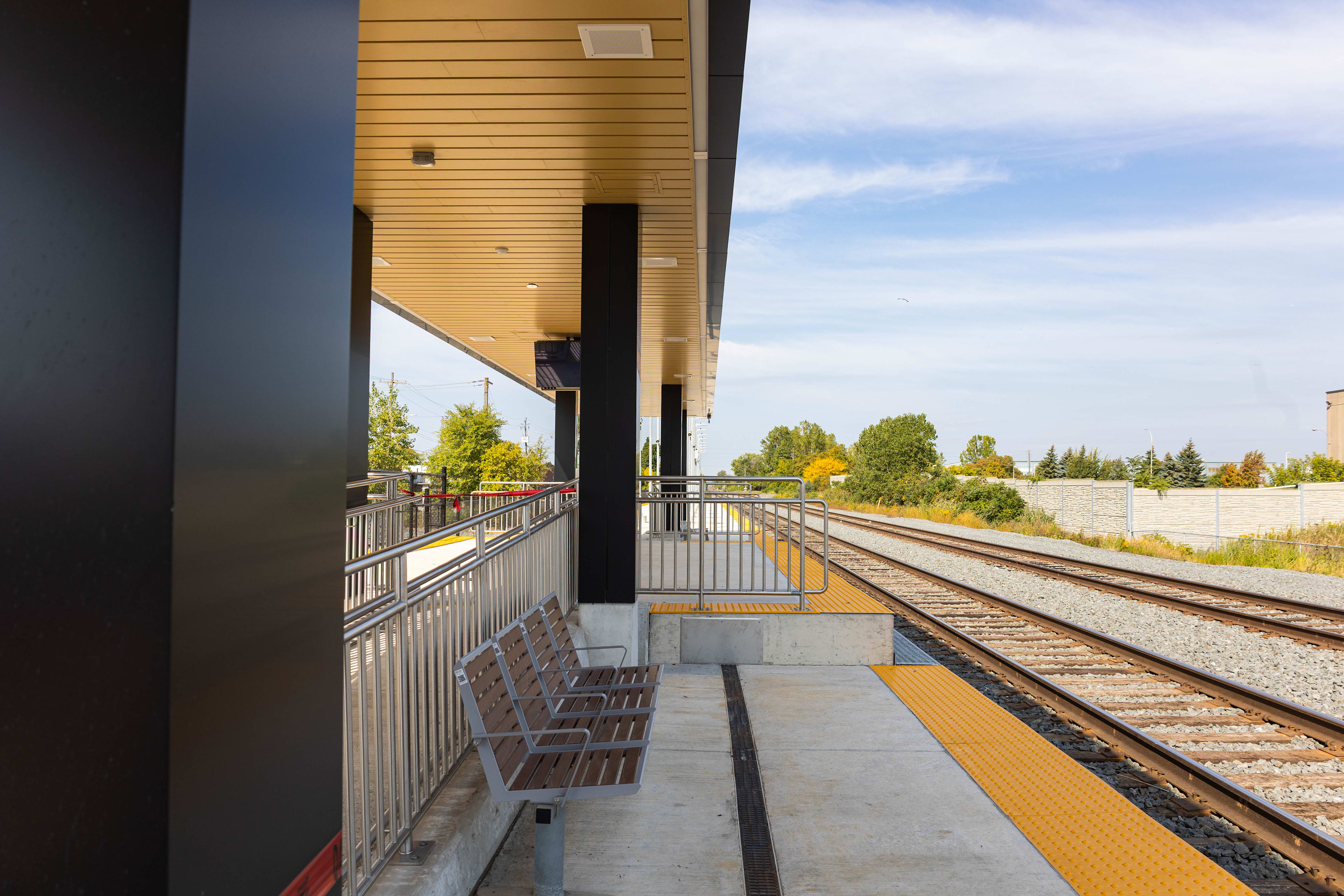 Confederation GO Station