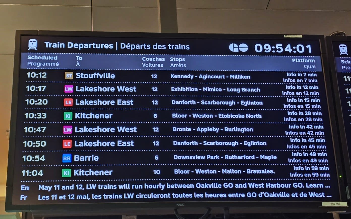 Metrolinx - GO Transit & UP Express digital screens getting a makeover