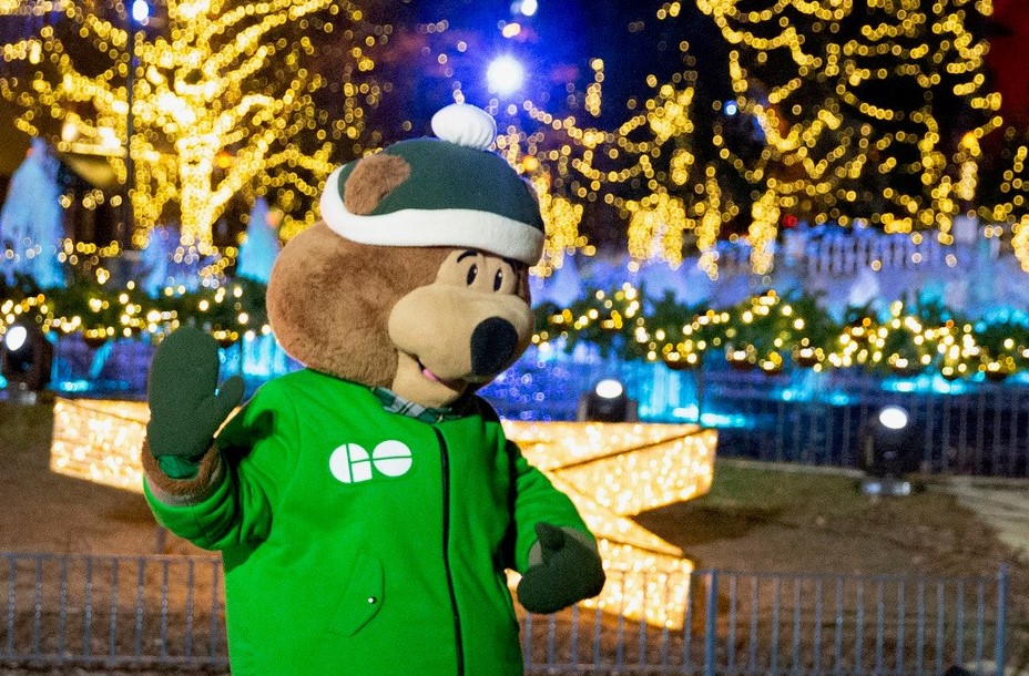 VIDEO: A warm front, & the GO Bear, appears this holiday season