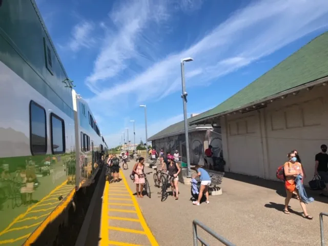 Large customer turnout for Niagara GO Train kick-off weekend