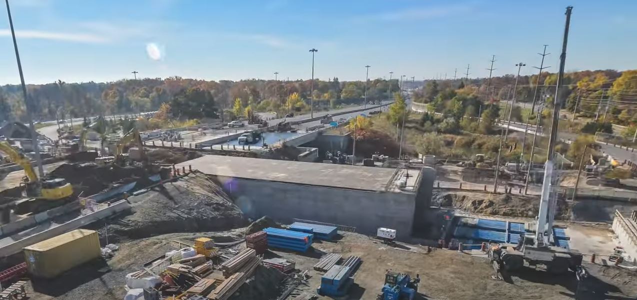 New underpass installed at Hurontario and QEW