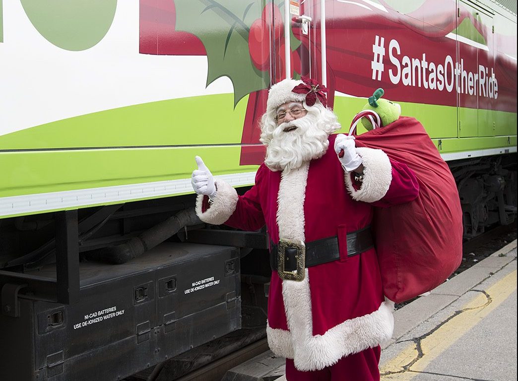 Take GO Transit to Toronto Santa Claus Parade