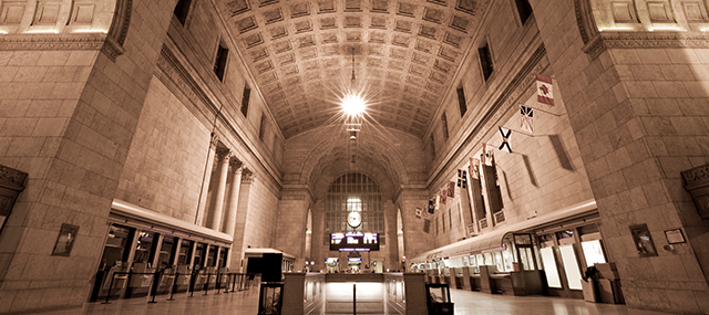 Your guide to holiday shopping at Union Station