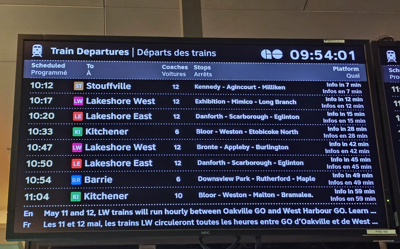 Metrolinx - GO Transit & UP Express digital screens getting a makeover